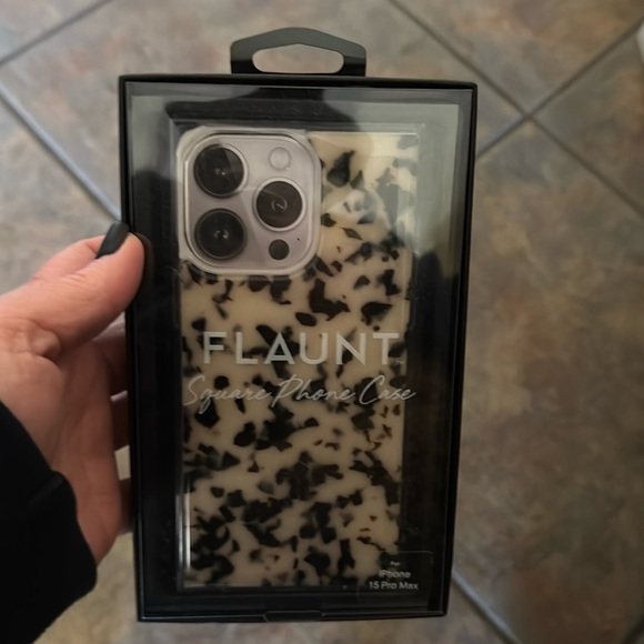 Flaunt | Cell Phones & Accessories | Flaunt Square Caseiphone 5 Pro ...